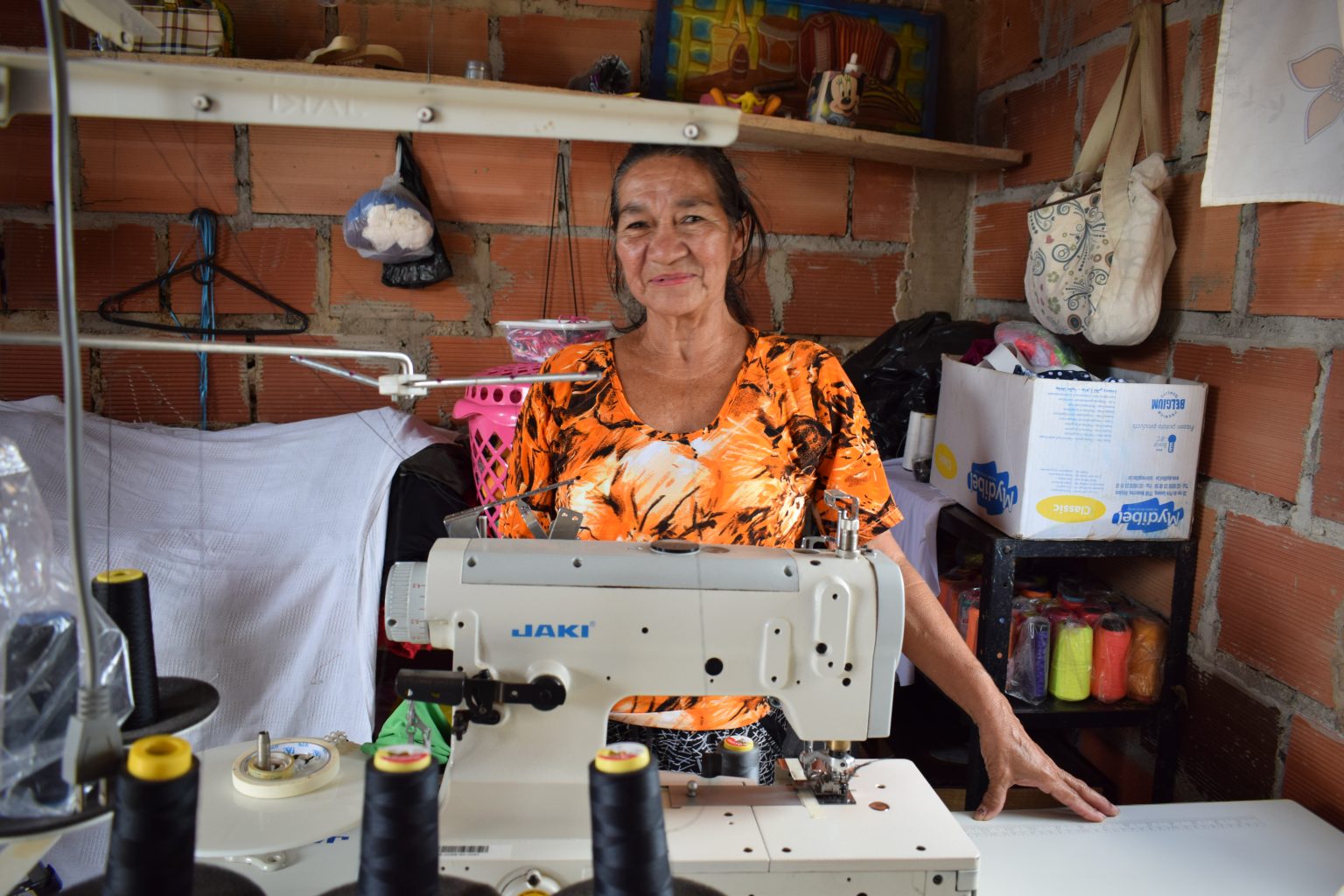 Female migrant workers: challenges and strengths